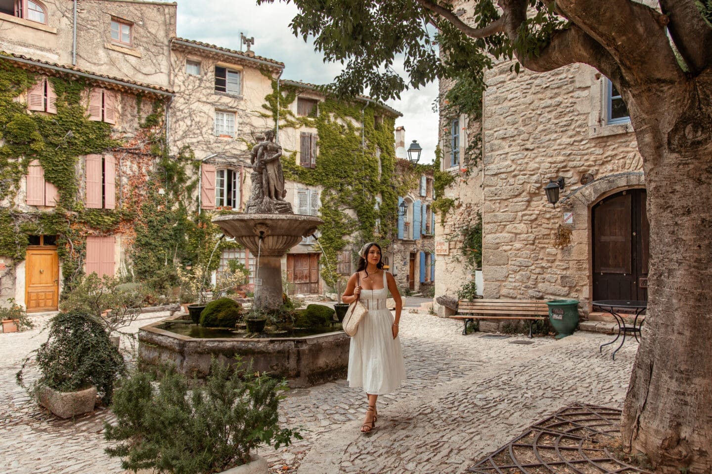 10 Most Beautiful Villages in Provence, France | Anoushka Probyn